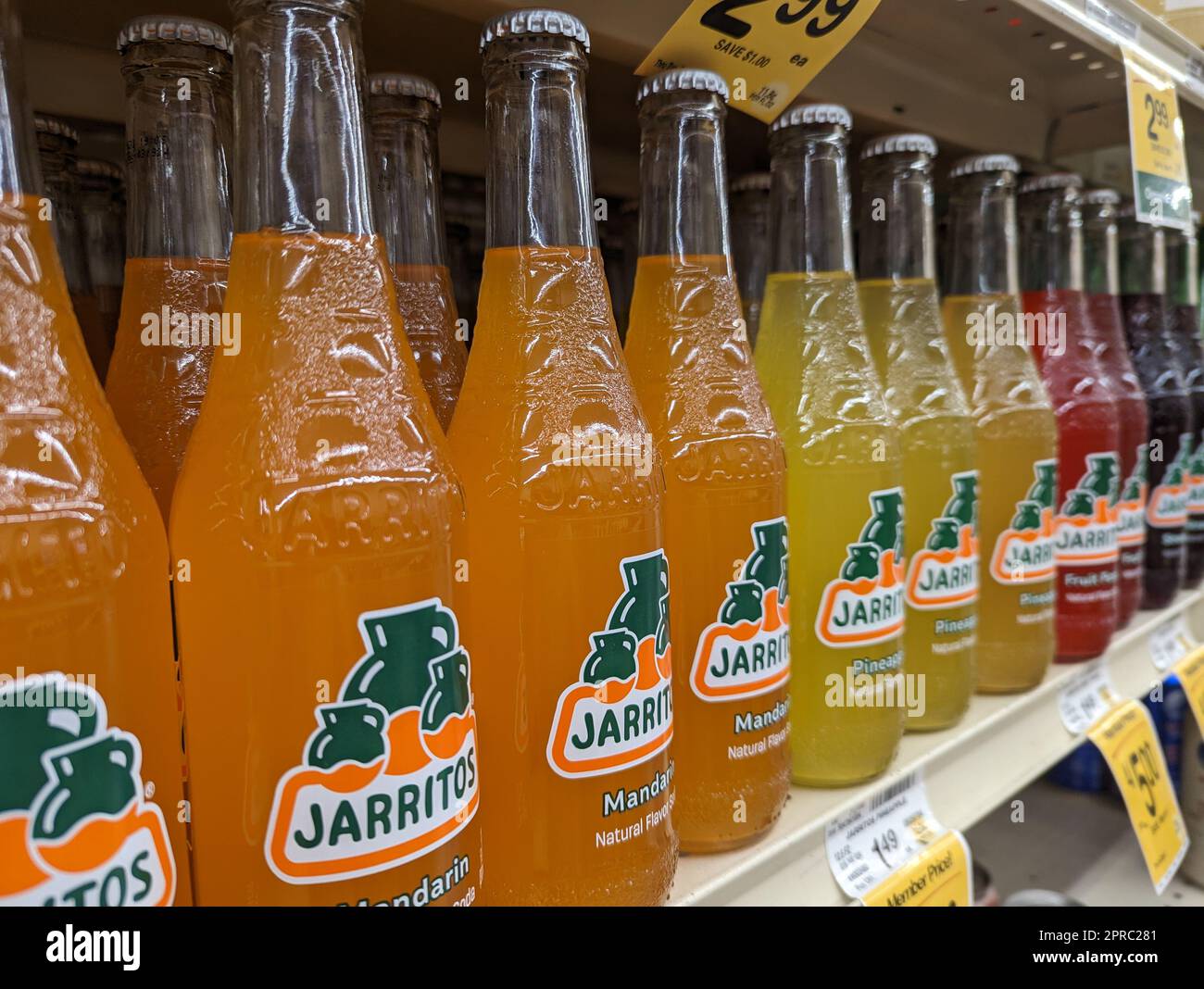 Jarritos bottles hi-res stock photography and images - Alamy