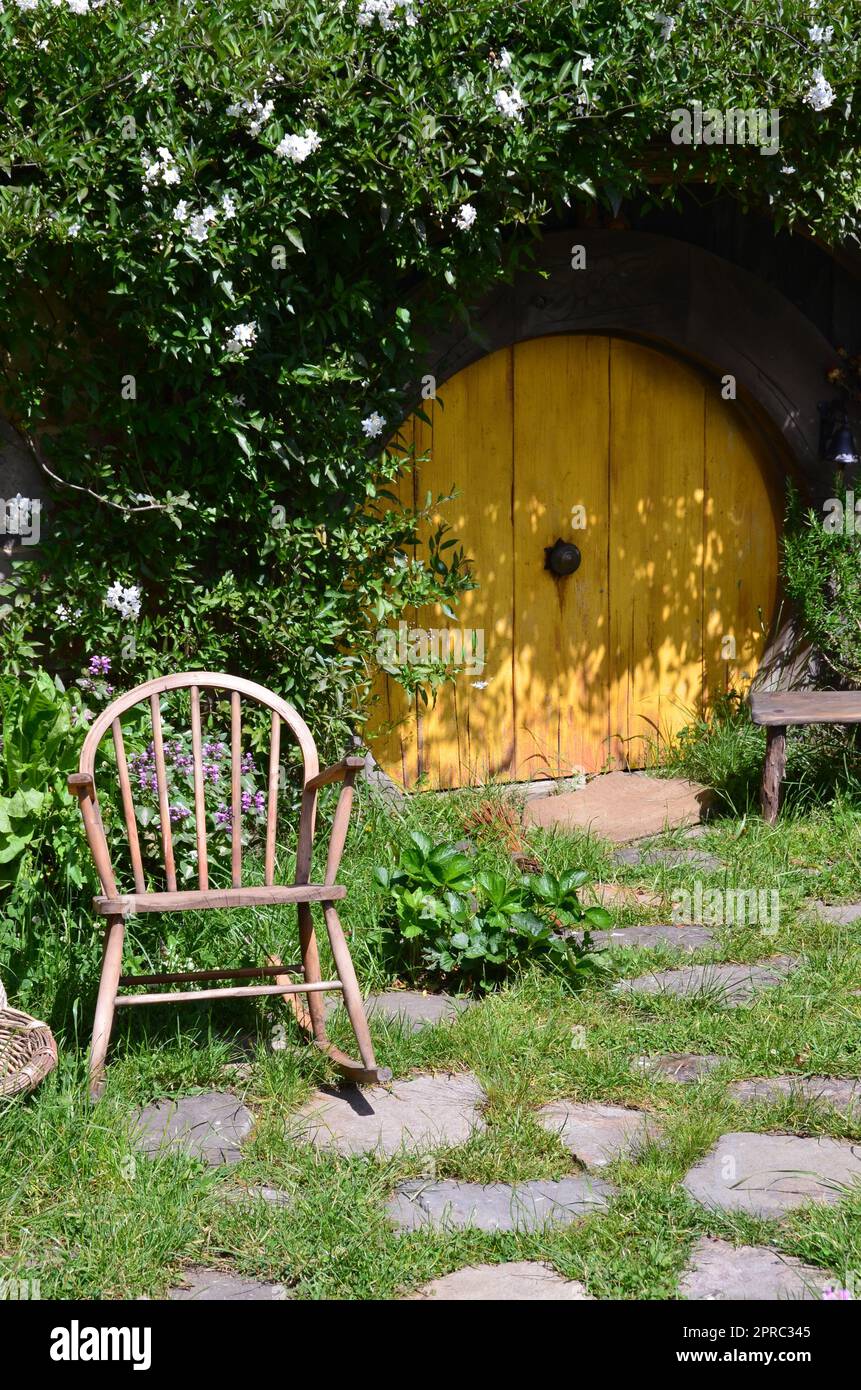 Hobbiton Movie Set and Hobbiton Homes in New Zealand Stock Photo - Alamy