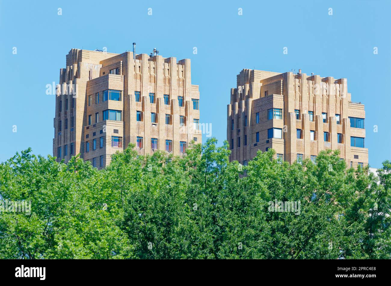 Central Park View: The Art Deco landmark Majestic’s twin towers have a ...