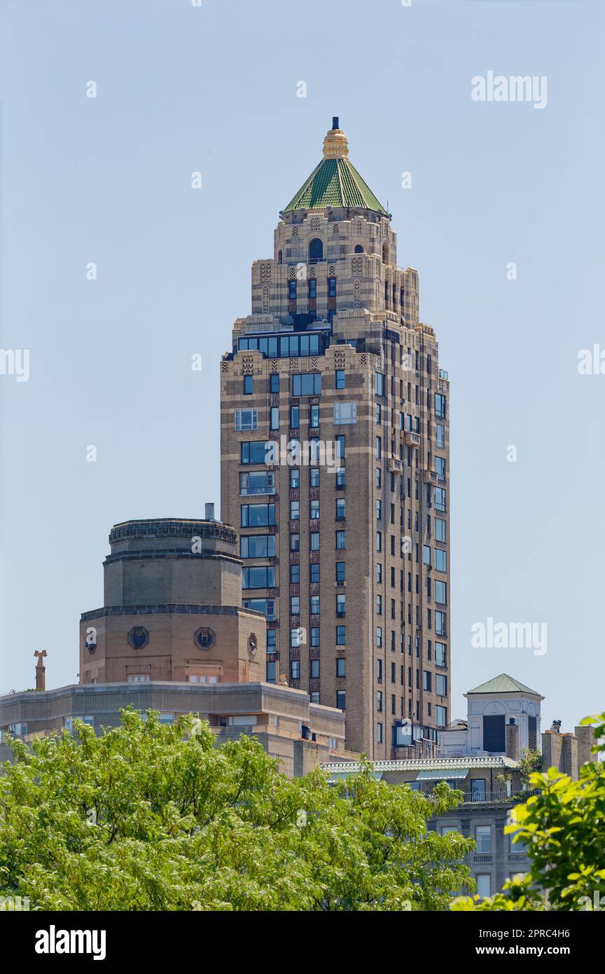 981 madison avenue hi-res stock photography and images - Alamy