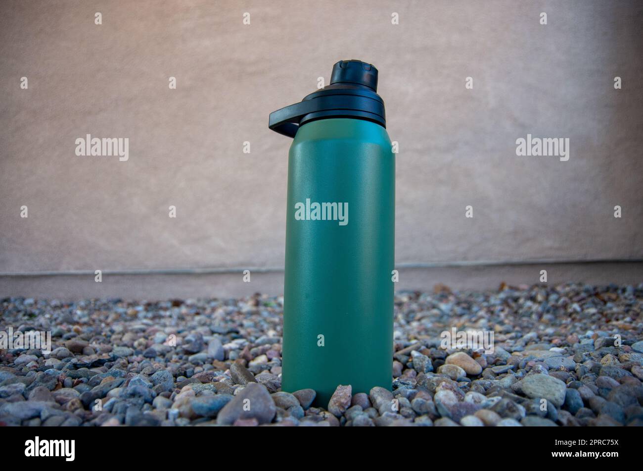 Hunter Green Metal Water Bottle Stock Photo - Alamy