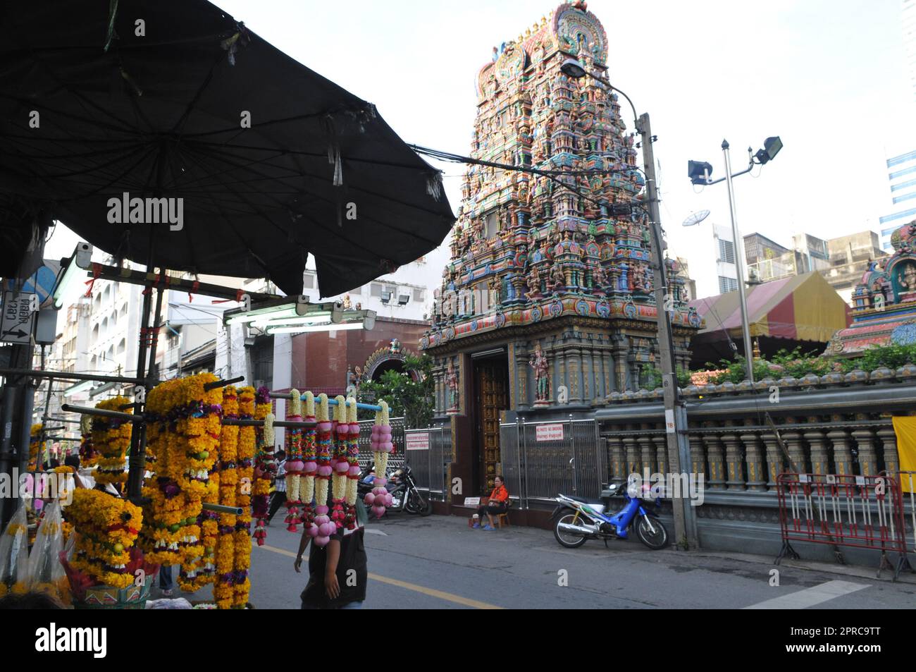 Sri Maha Mariamman Temple on Silom Road, Bangkok, Thailand Stock Photo ...