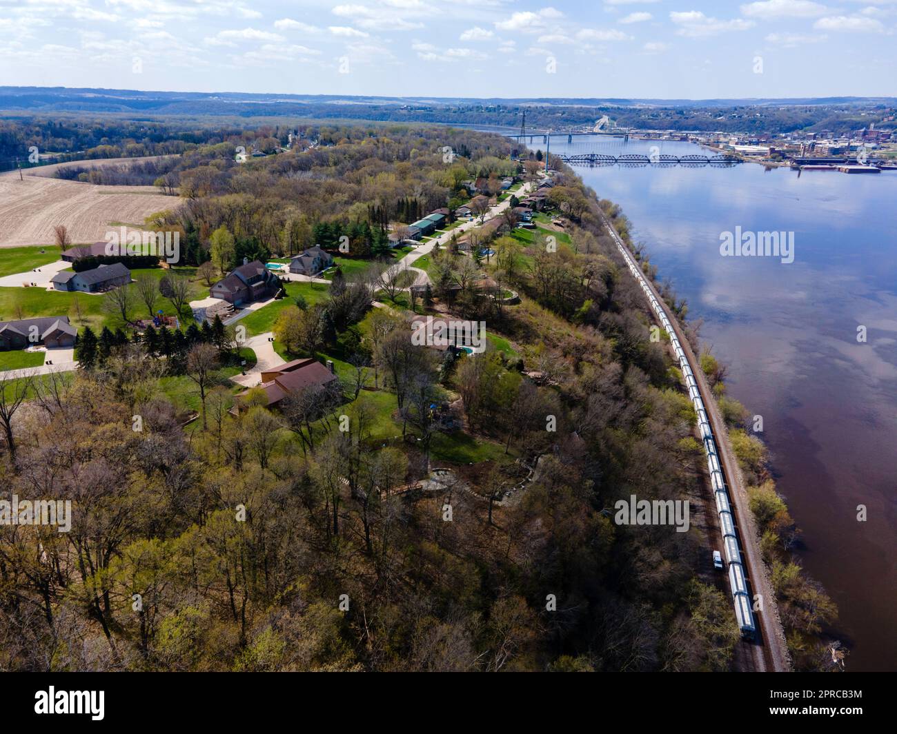 Industrial building on the mississippi hi-res stock photography and ...