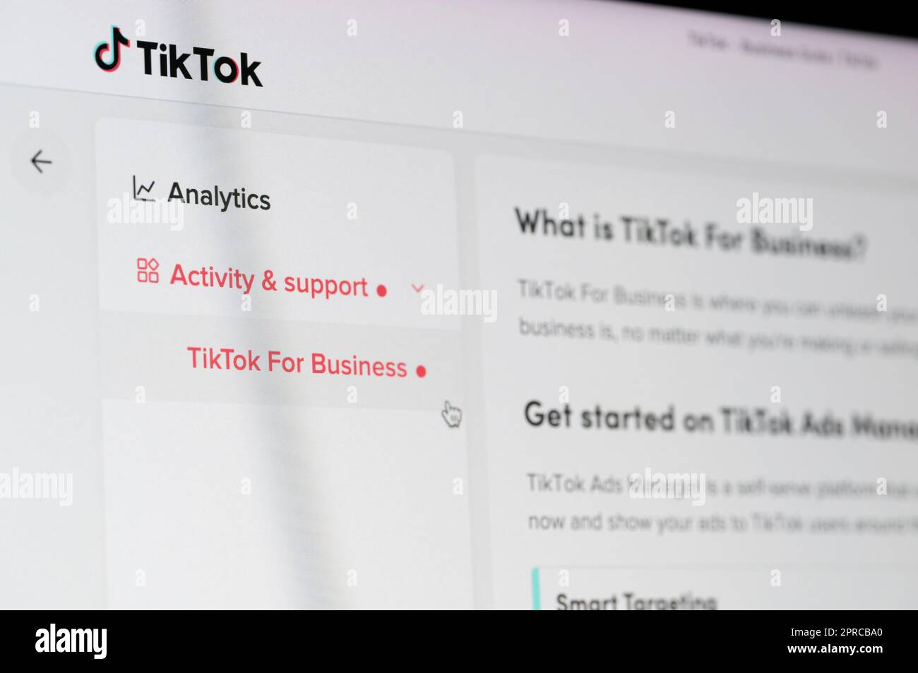 Digital analytics hi-res stock photography and images - Alamy