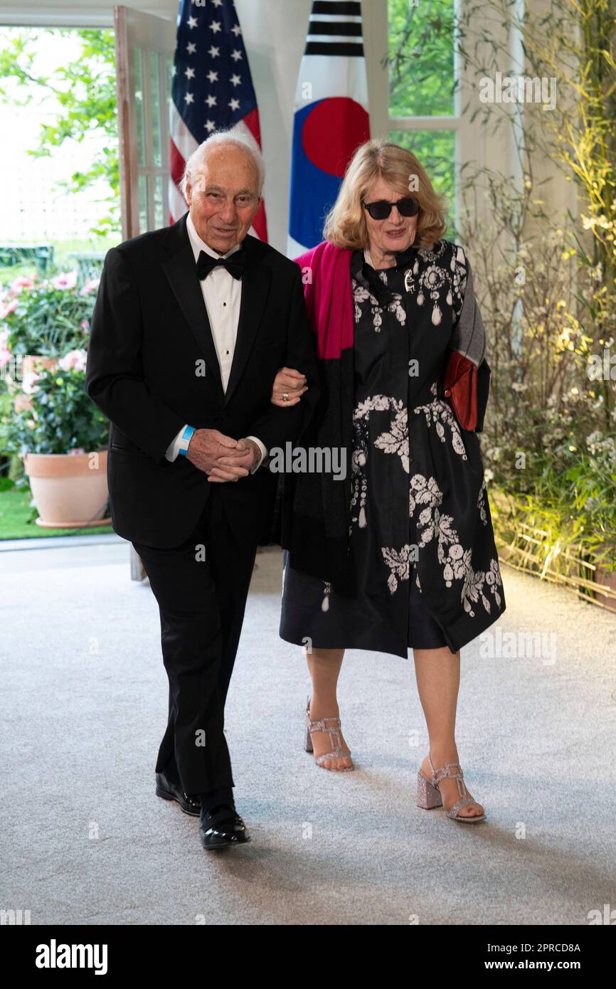 Washington, Vereinigte Staaten. 26th Apr, 2023. Mr. Frank Biden and Ms ...