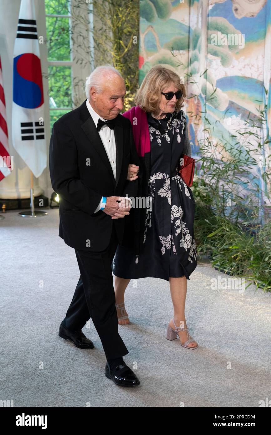 Washington, Vereinigte Staaten. 26th Apr, 2023. Mr. Frank Biden and Ms ...