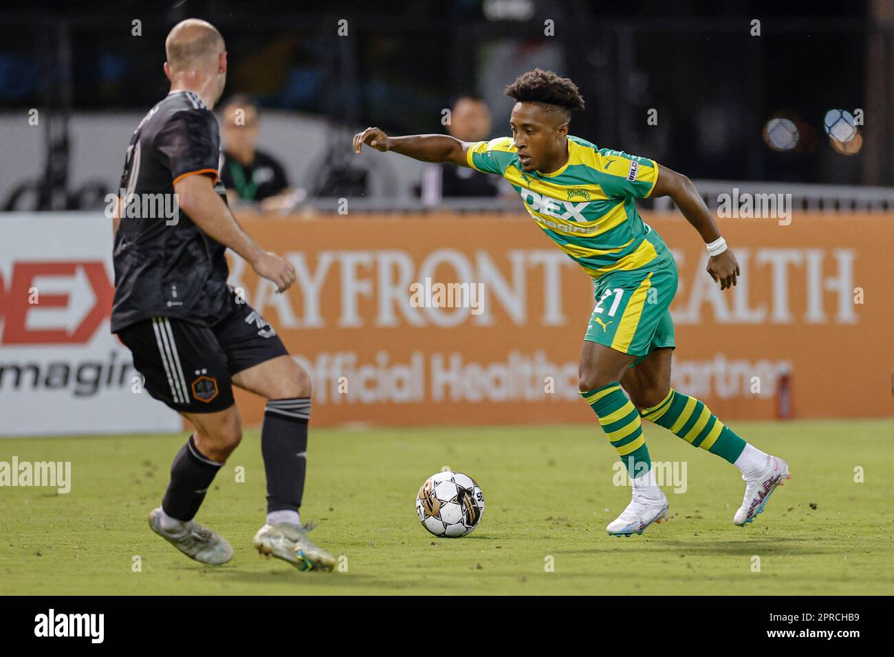 St. Petersburg, FL: Tampa Bay Rowdies midfielder Dayonn Harris (21 ...