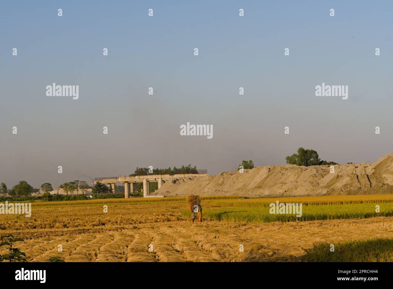 construction of national highway going on in India Stock Photo - Alamy