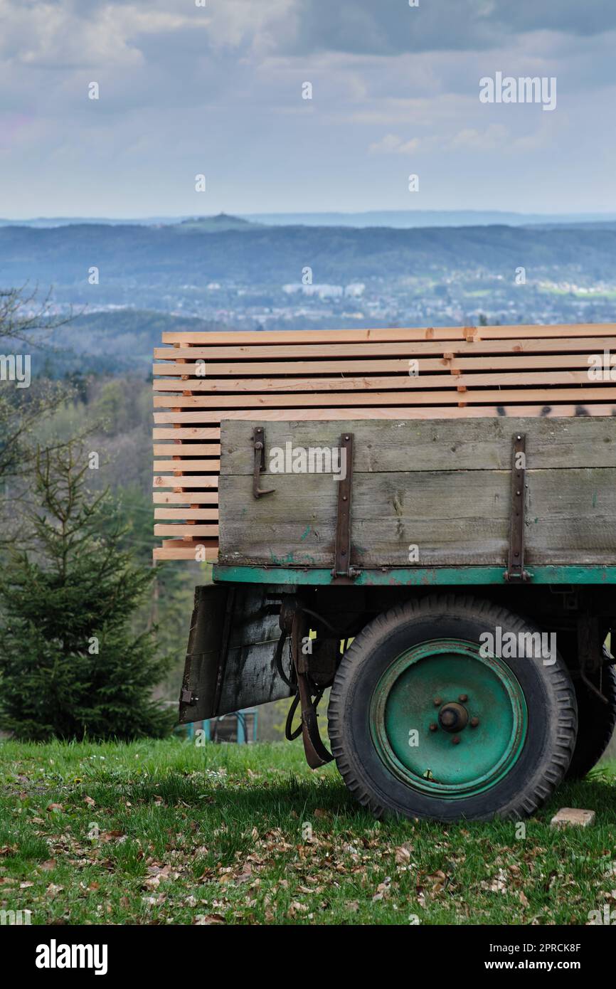 Old timber wagon hi-res stock photography and images - Alamy