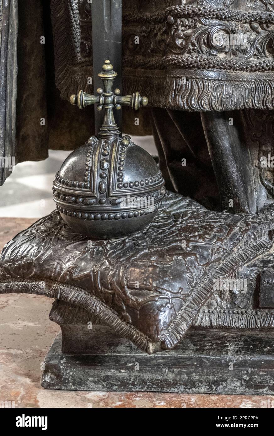 Jeweled ball hi-res stock photography and images - Alamy