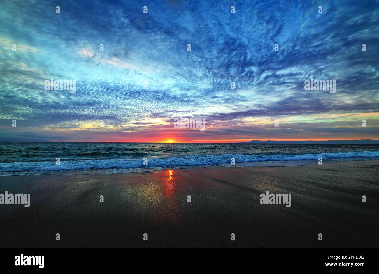 Beautiful ocean hi-res stock photography and images - Alamy