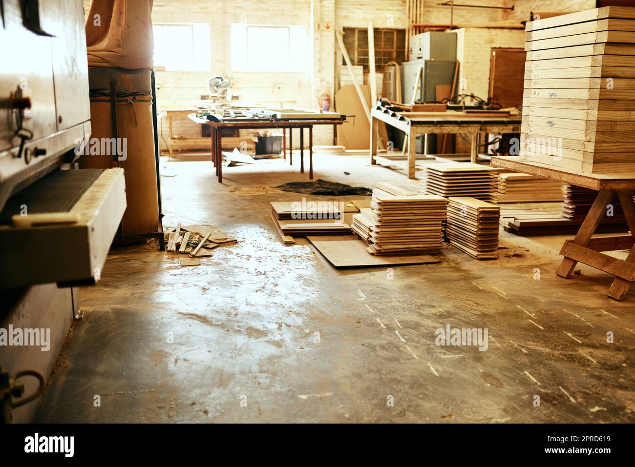 Interior of carpentry workshop hi-res stock photography and images - Alamy
