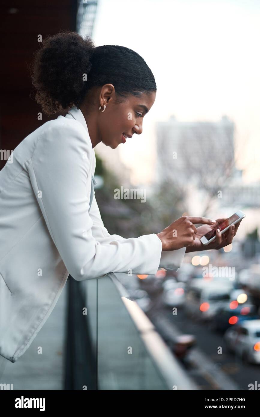 Scrolling outside hi-res stock photography and images - Alamy