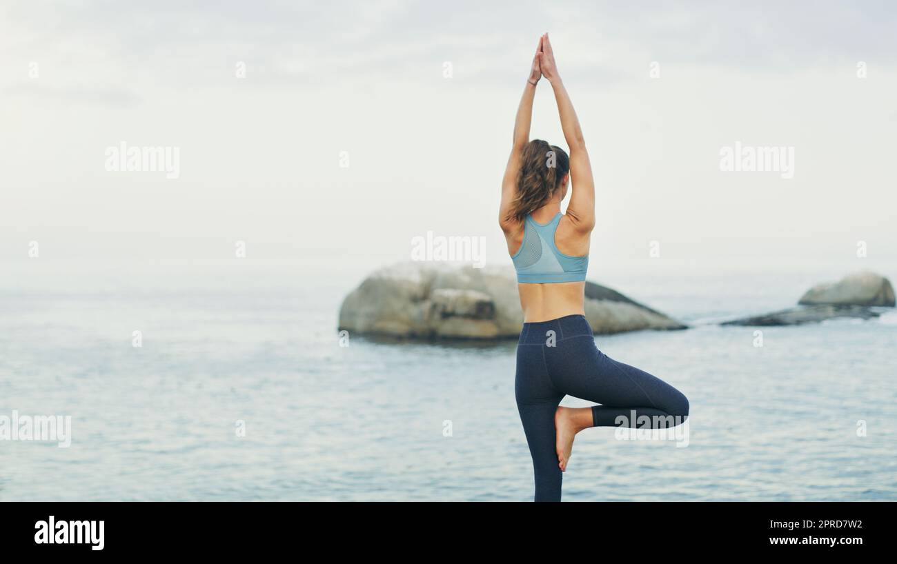 Tall woman standing hi-res stock photography and images - Alamy