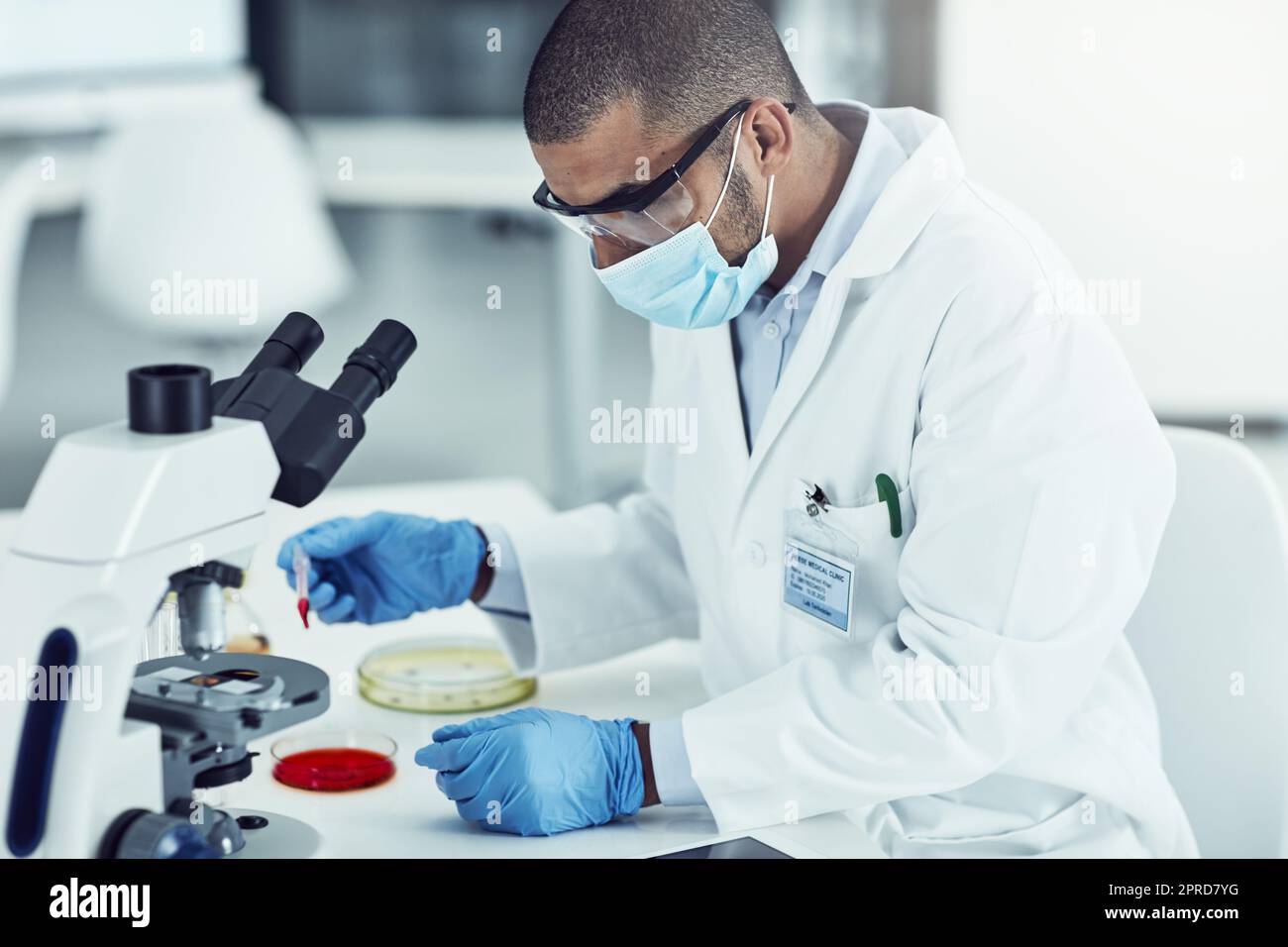 Monkeypox under microscope hi-res stock photography and images - Alamy