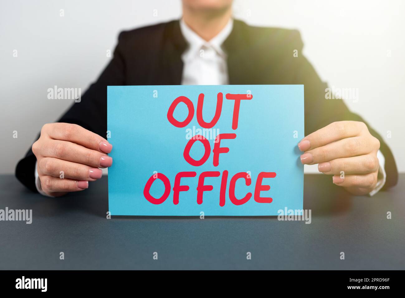 Out of office message hi-res stock photography and images - Alamy