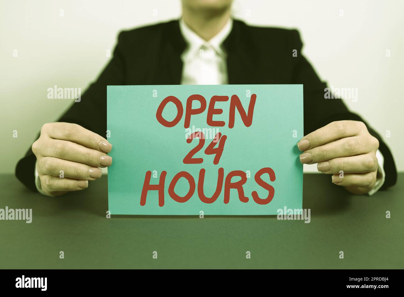 24 hour display hi-res stock photography and images - Alamy