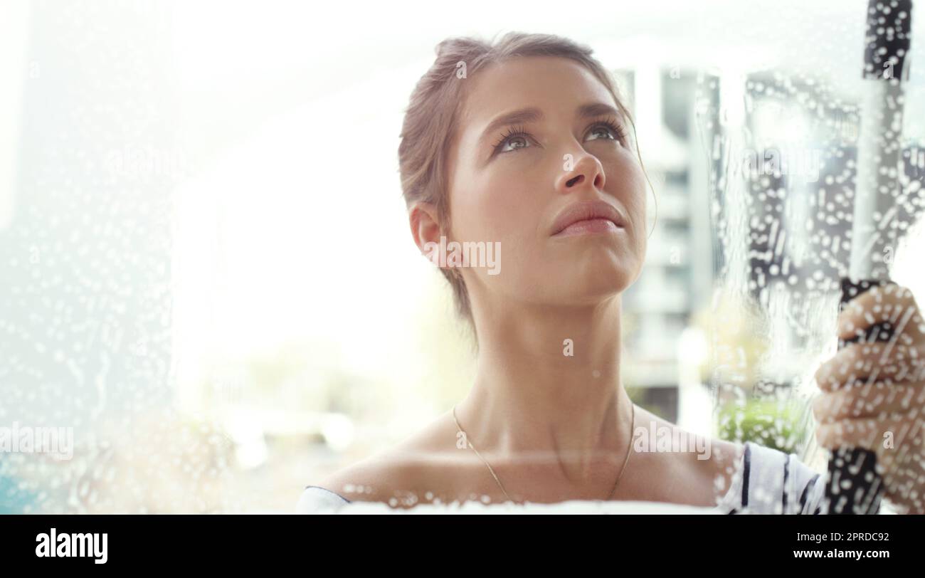 Washing windows break hi-res stock photography and images - Alamy