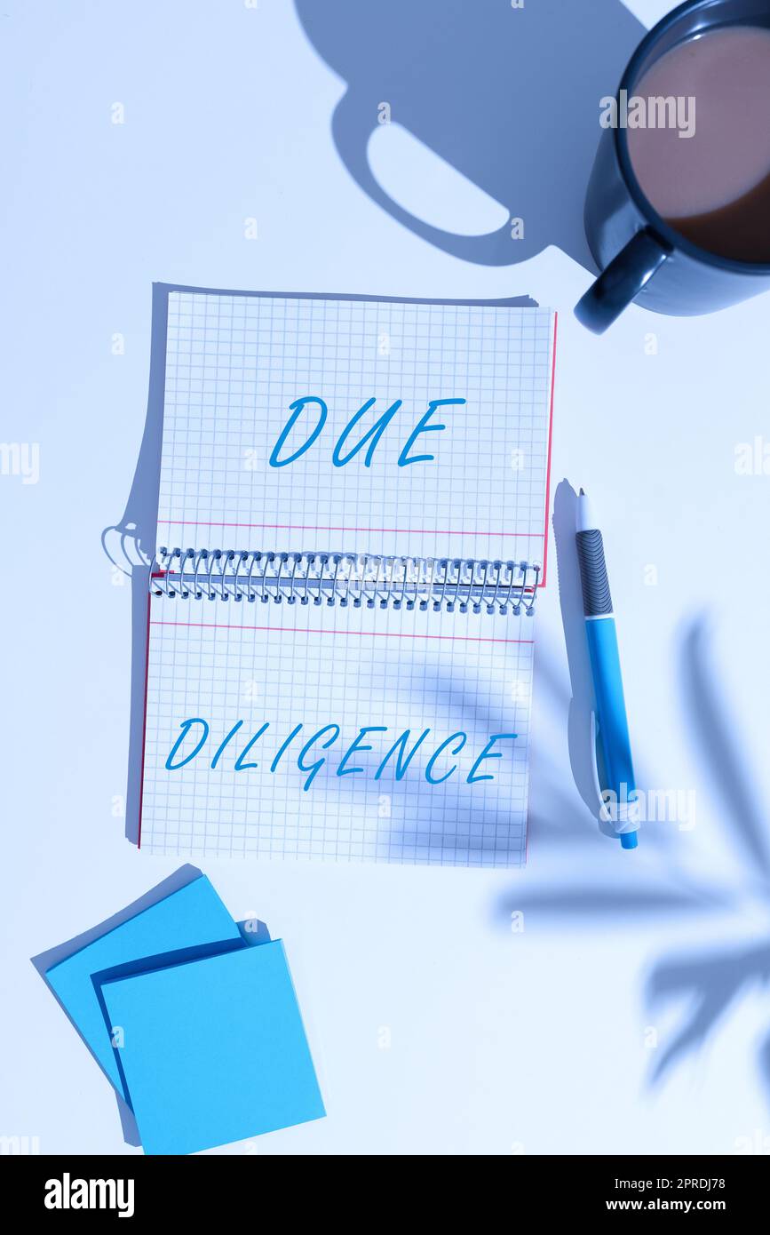 Issuer notes hi-res stock photography and images - Alamy