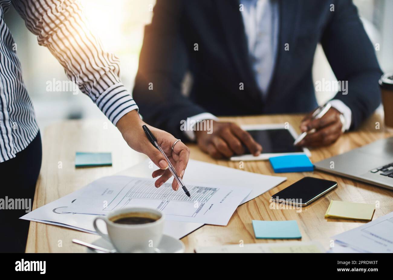 Pay office hi-res stock photography and images - Alamy