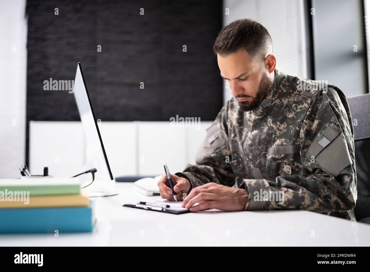 Military Student Education. Army Soldier Veteran Stock Photo - Alamy