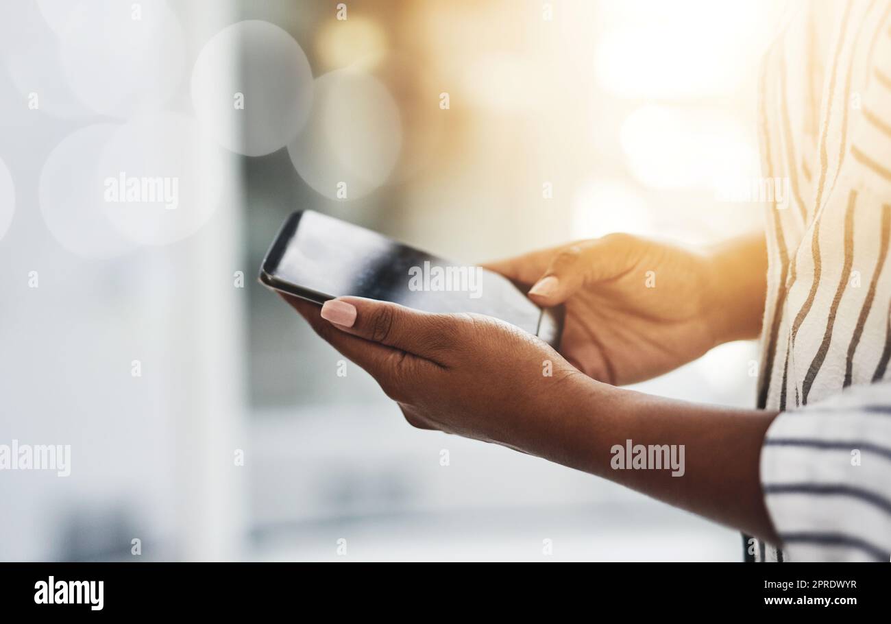 Woman reading text hands hi-res stock photography and images - Alamy