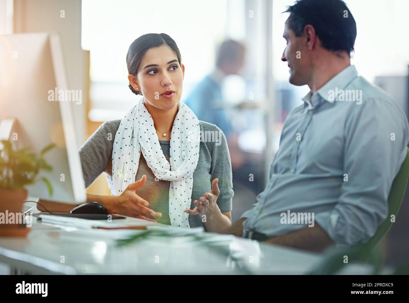 Colleague training hi-res stock photography and images - Alamy