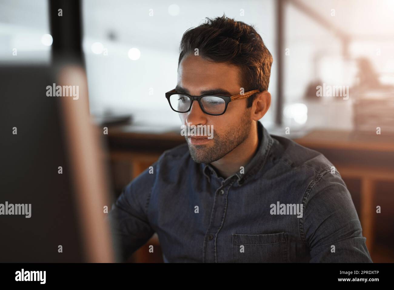 Working finish hi-res stock photography and images - Alamy