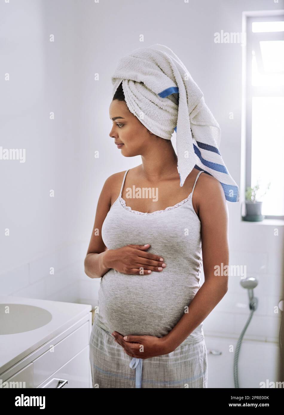 Pregnancy glow hi-res stock photography and images - Alamy