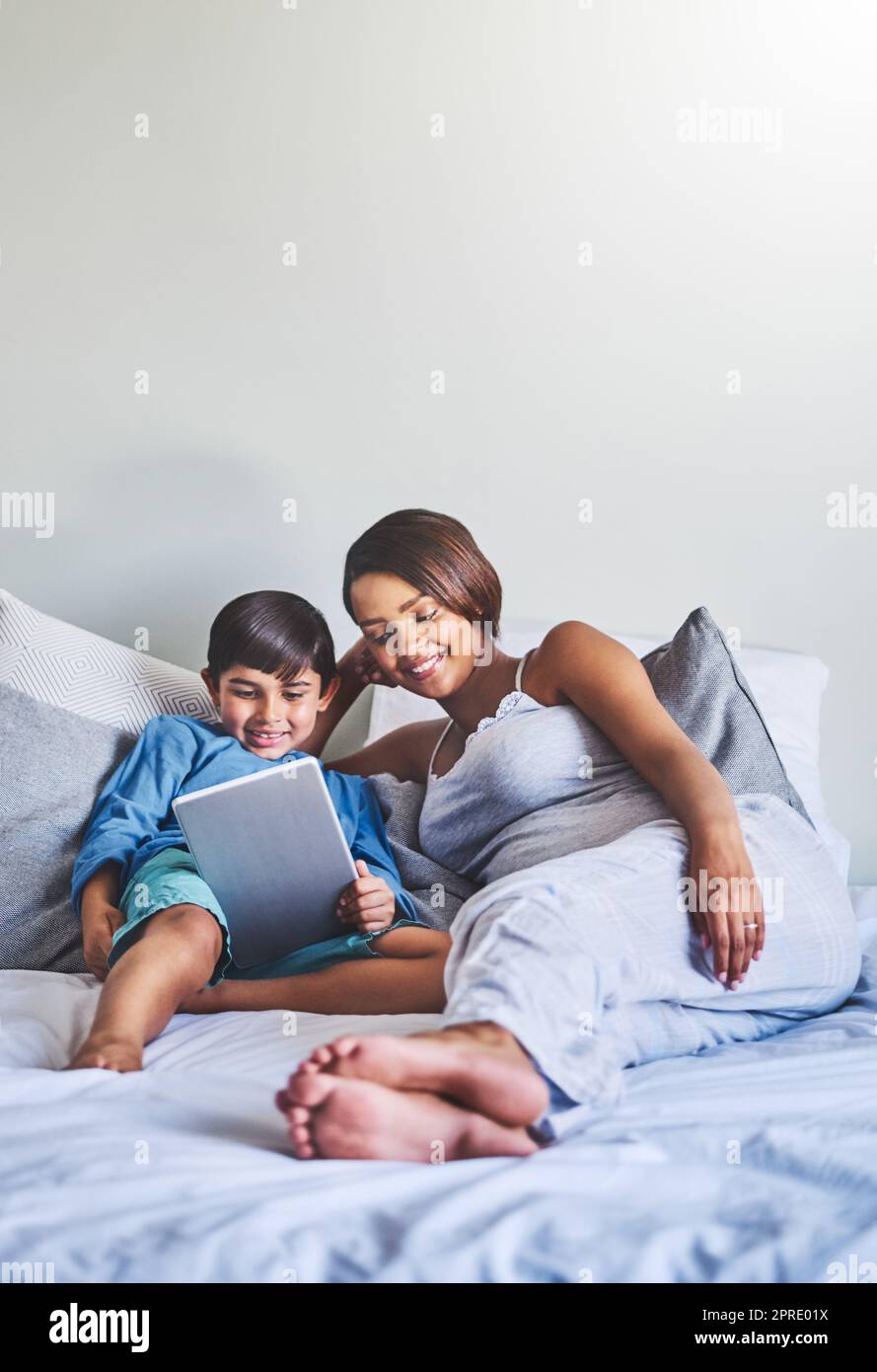 People Making Babies In Bed