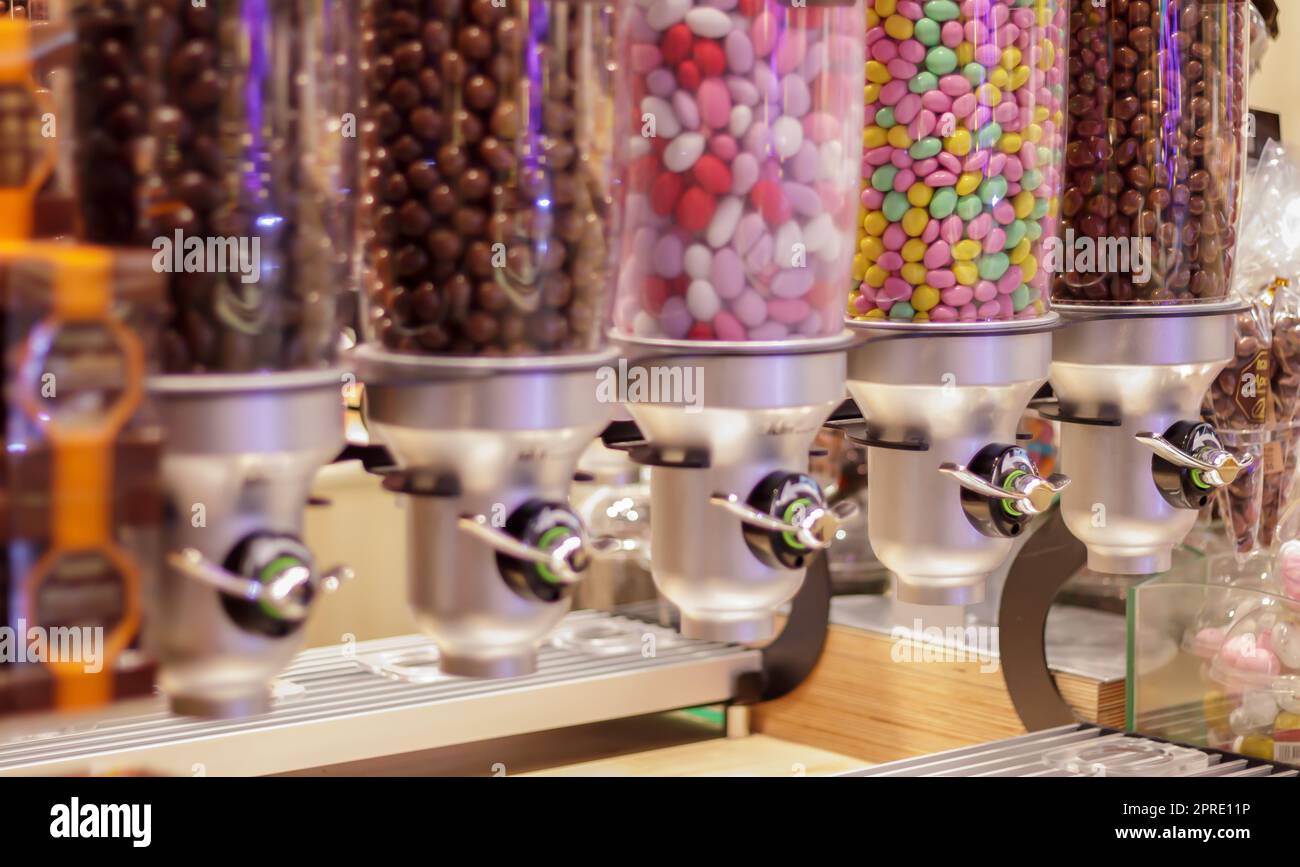 Chewing gum machine hi-res stock photography and images - Alamy