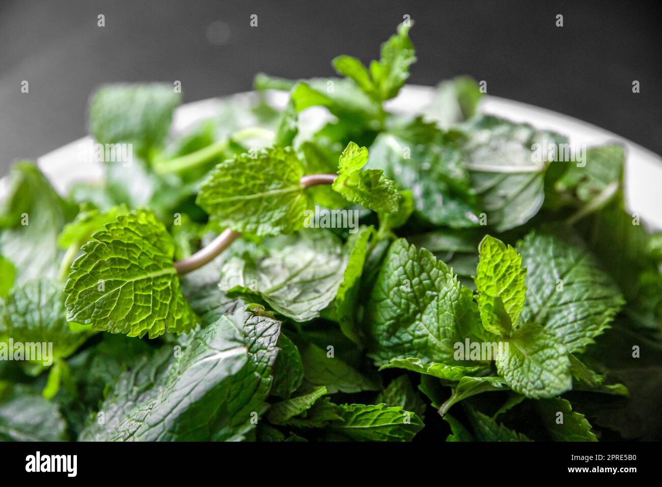 Bunch of fresh mint closeup view. Food background Stock Photo - Alamy