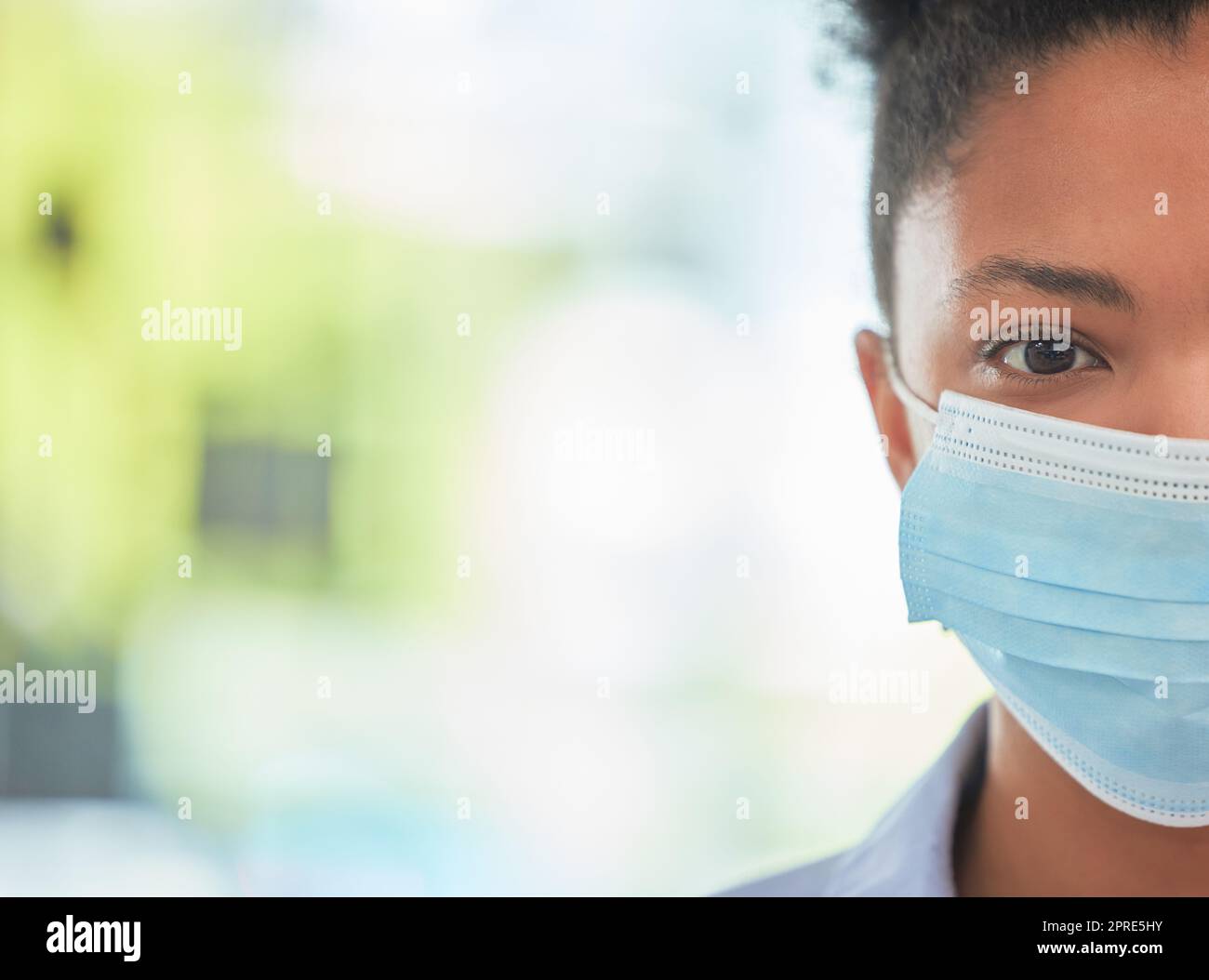 Mask pose hi-res stock photography and images - Alamy