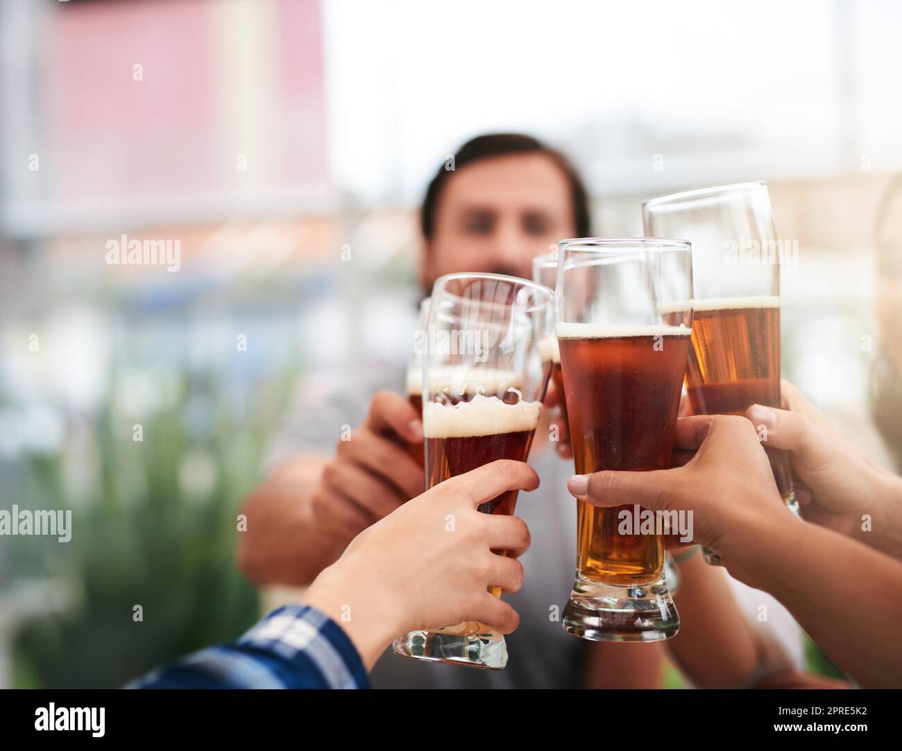 Business meeting round table hi-res stock photography and images - Alamy