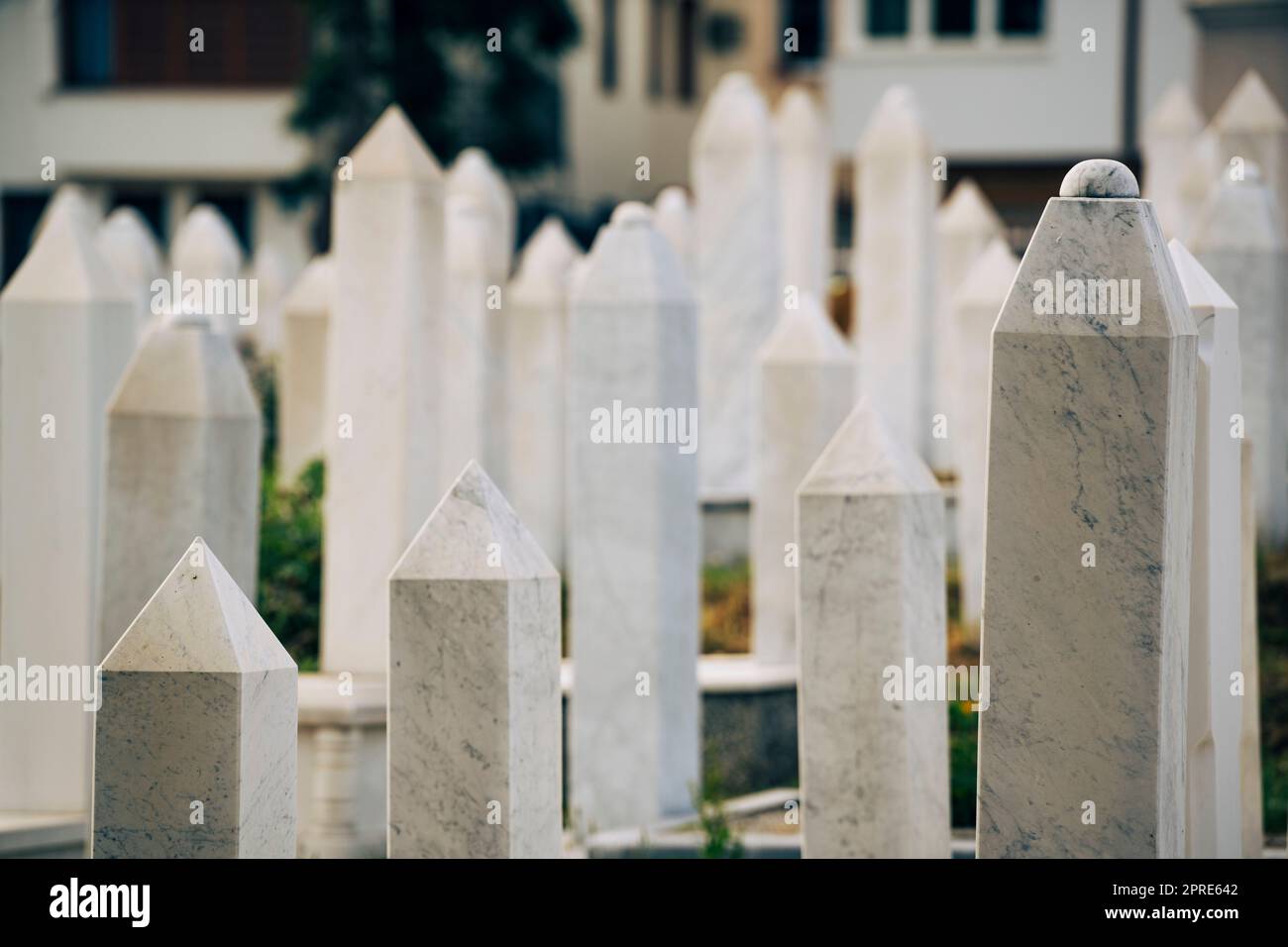 Funeral stones at a Muslim cemetery Stock Photo - Alamy