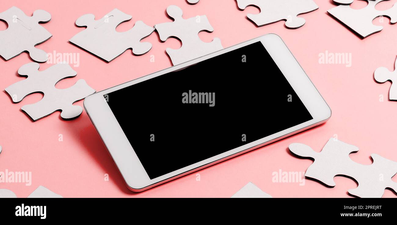 Mobile Phone Screen With Important Message On Desk Stock Photo - Alamy
