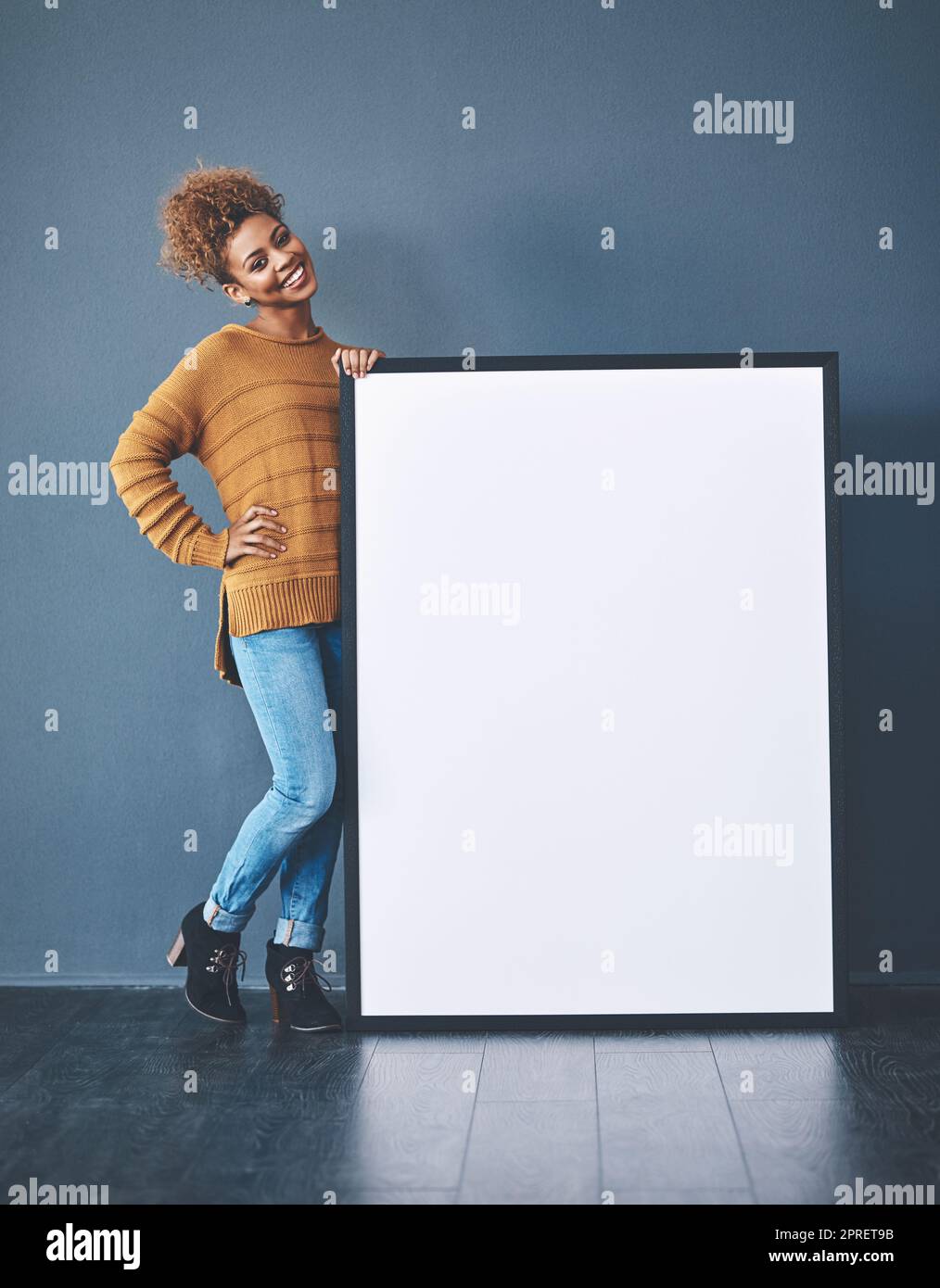 Blank advert hi-res stock photography and images - Alamy