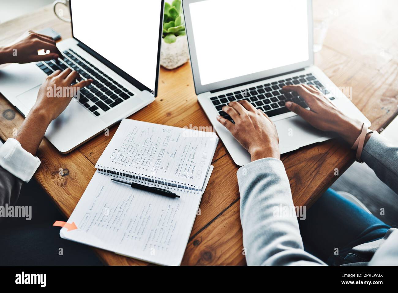 Typing creative notes and ideas hi-res stock photography and images - Alamy