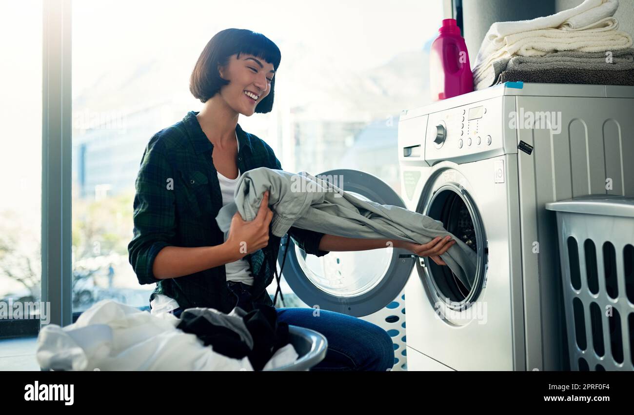 Women doing household chores hi-res stock photography and images - Alamy