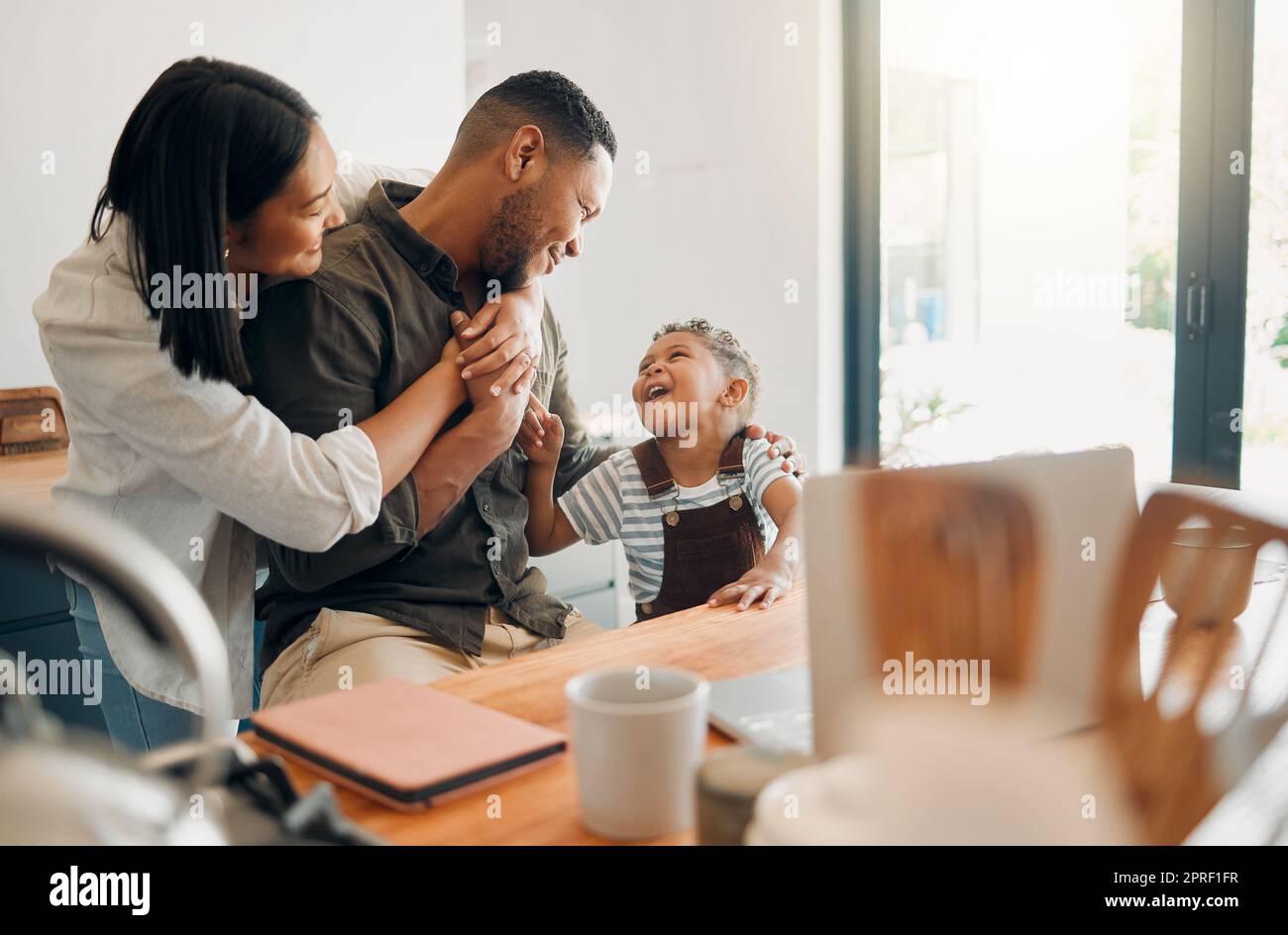 Dad kids talking hi-res stock photography and images - Alamy