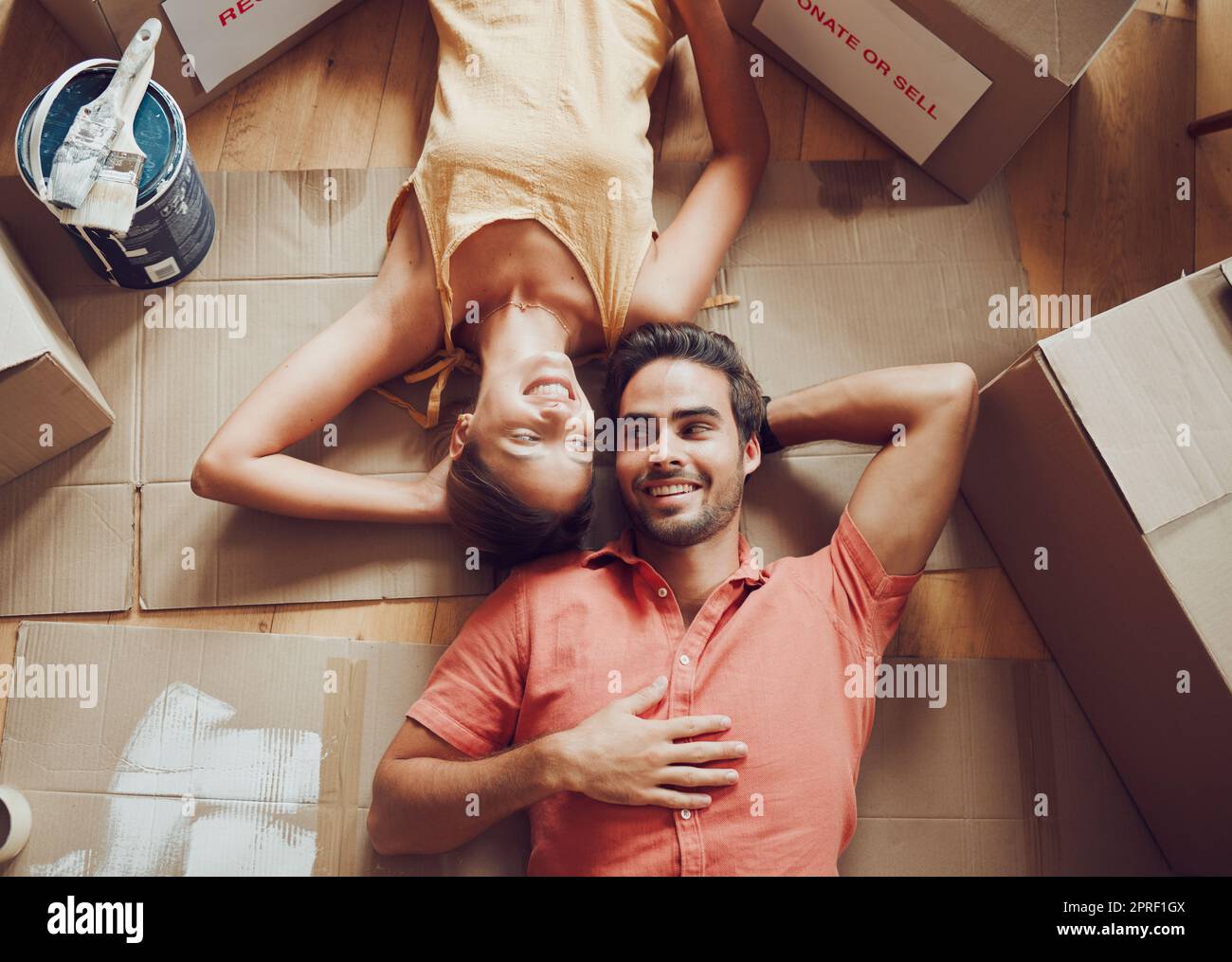 Unpacking a painting hi-res stock photography and images - Alamy