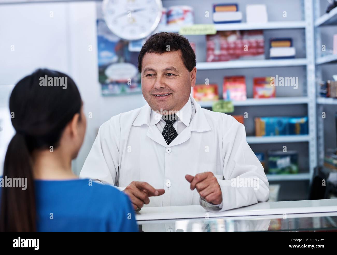 Male helping female hi-res stock photography and images - Alamy