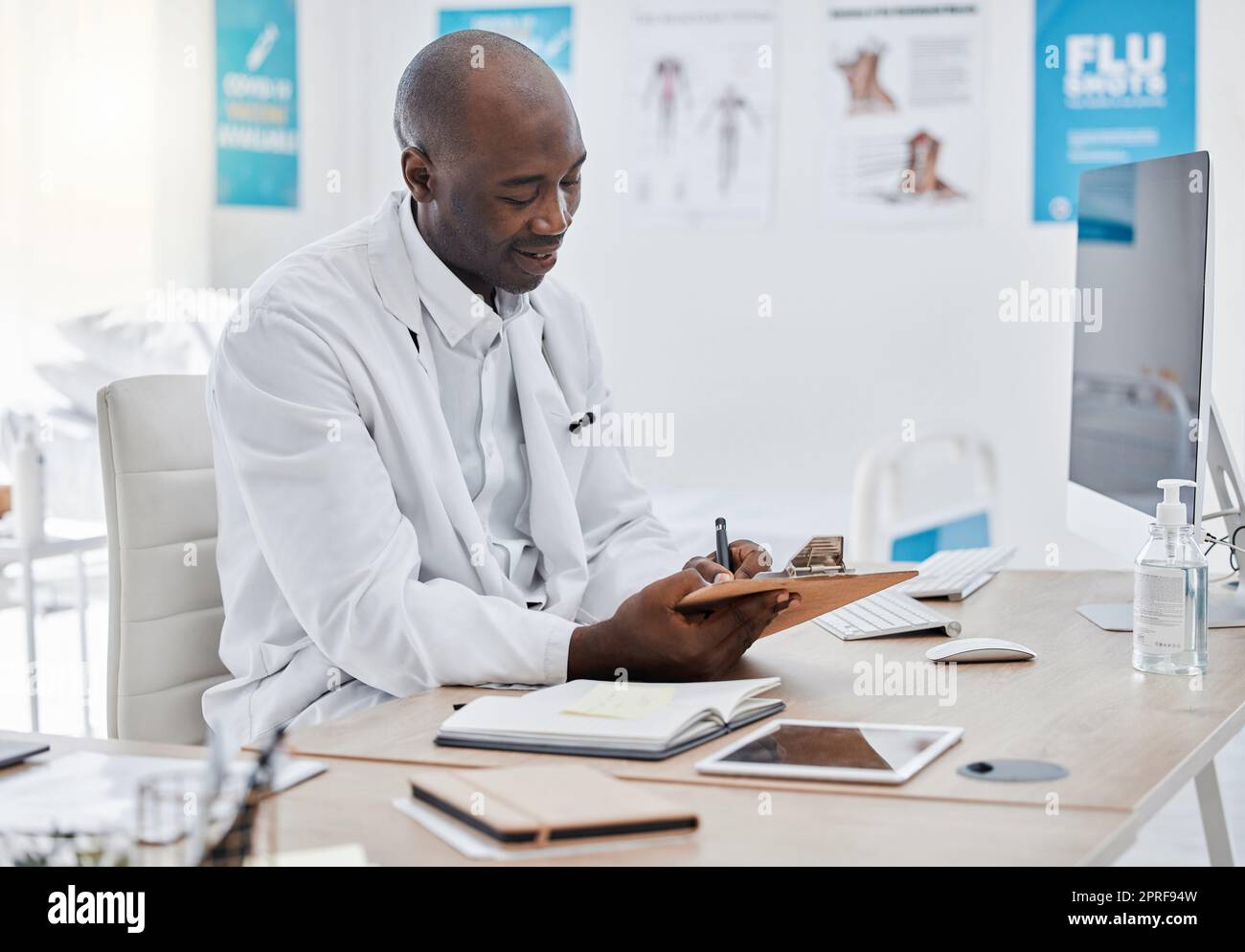 Medical admin hi-res stock photography and images - Alamy