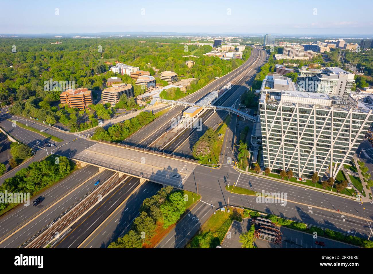 Reston virginia buildings hi-res stock photography and images - Alamy