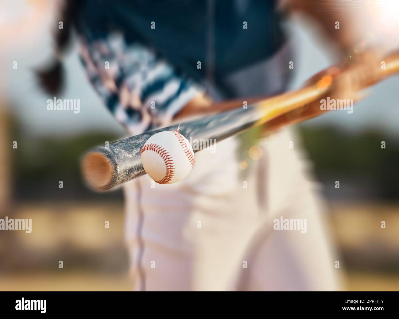 Hands holding bat hi-res stock photography and images - Alamy