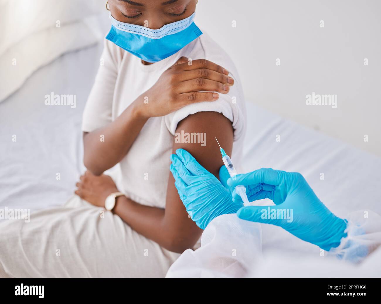 Inject antibodies hi-res stock photography and images - Alamy