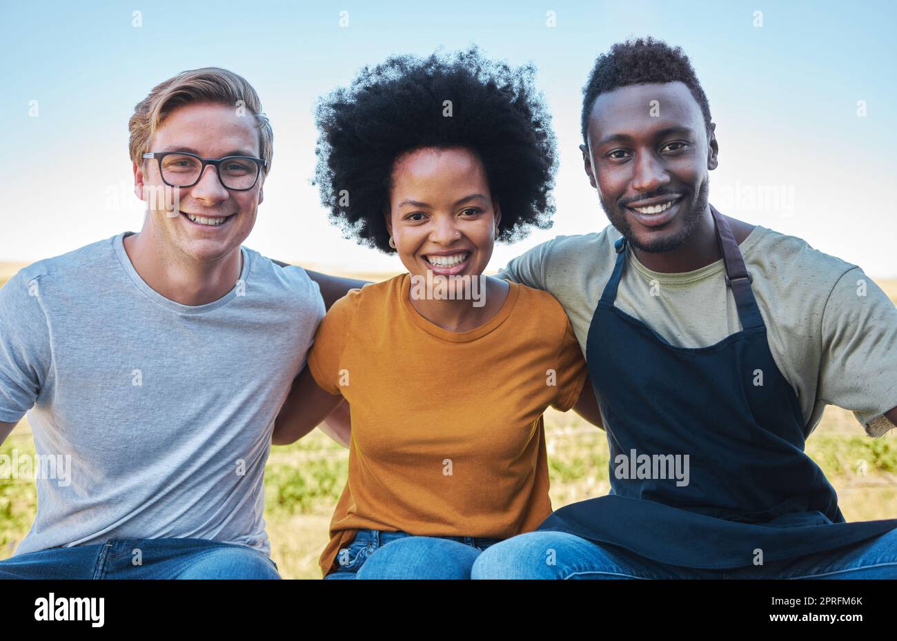 Group african farm workers hi-res stock photography and images - Alamy