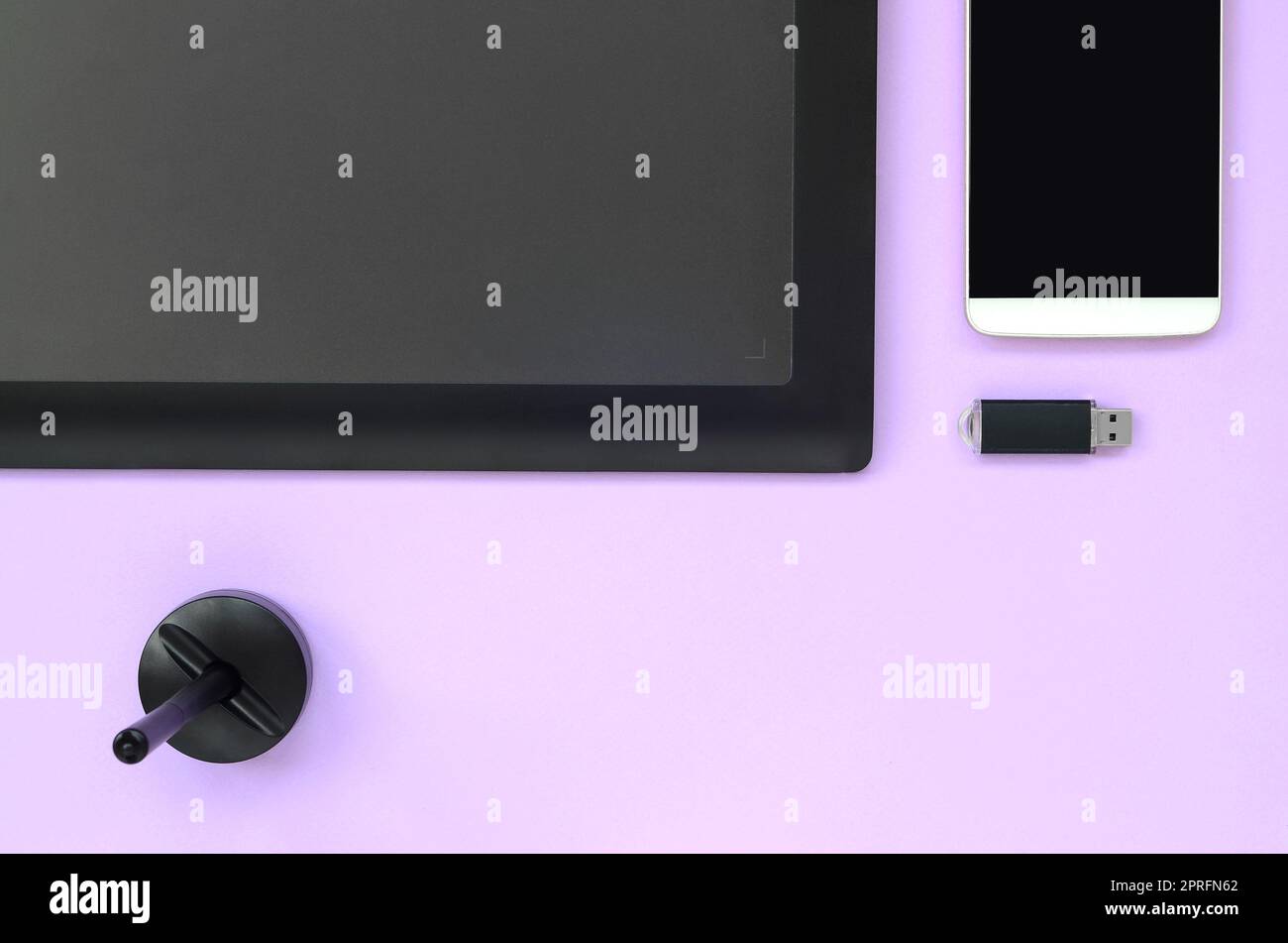 Graphic tablet and pen for illustrators and designers lies with USB ...