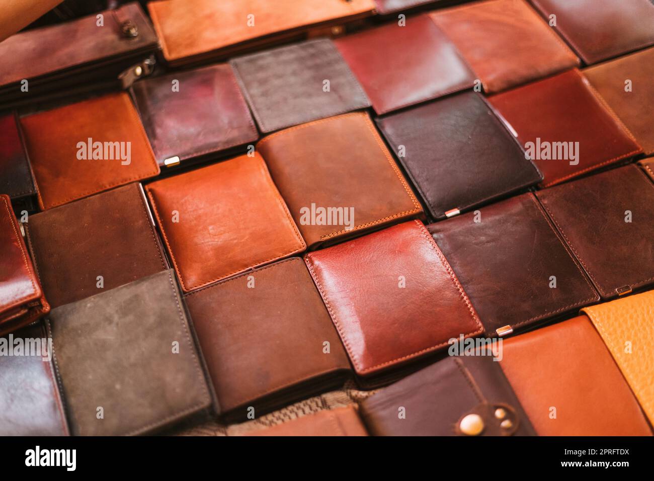 Wallets shop hi-res stock photography and images - Alamy