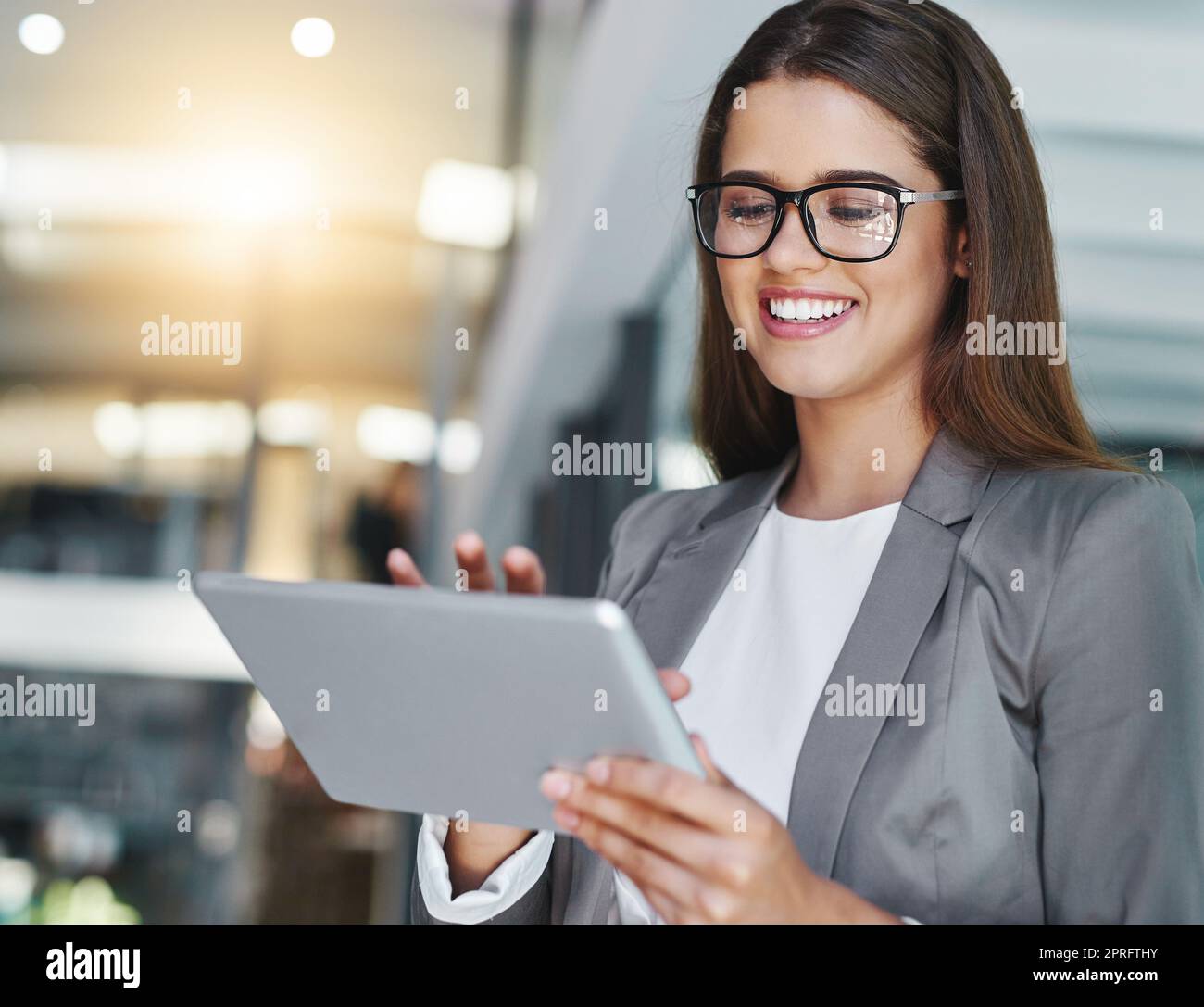 Corporate connections in business well hi-res stock photography and ...